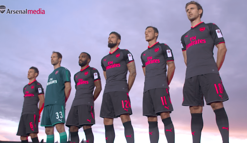 (Video) Arsenal's third kit unveiling in Sydney as pre-season tour begins